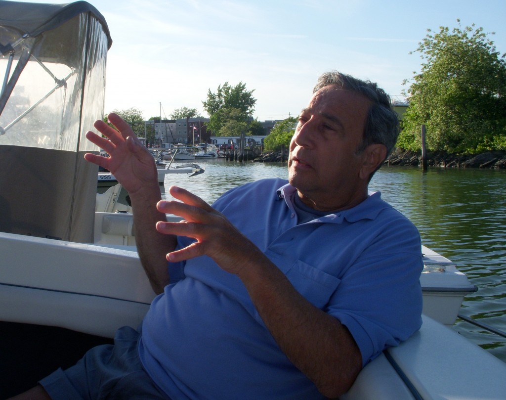Jimmy in boat again | Numéro Cinq